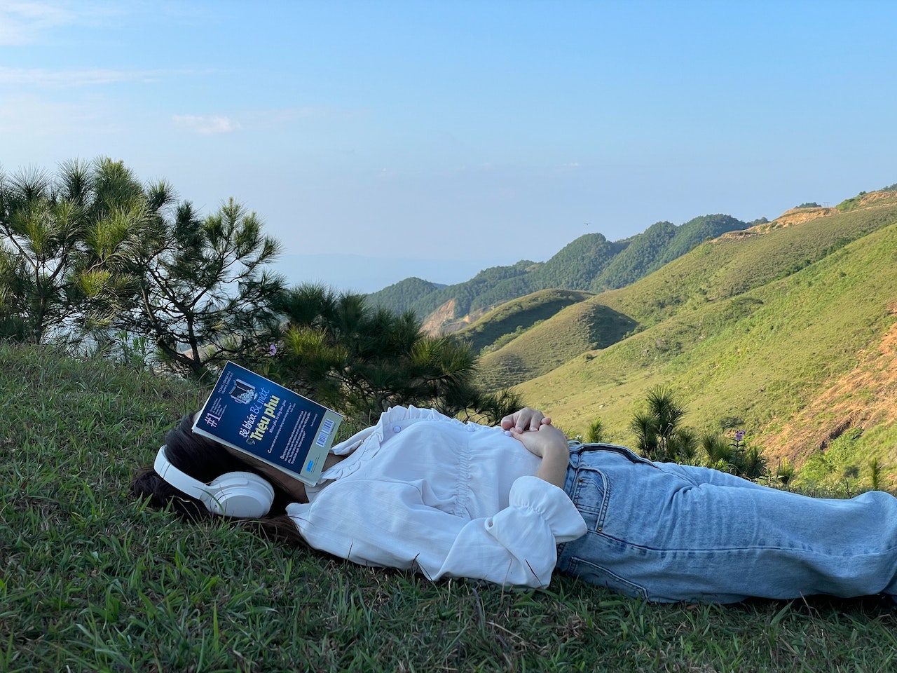 Are You a Book Snob? - Littafi